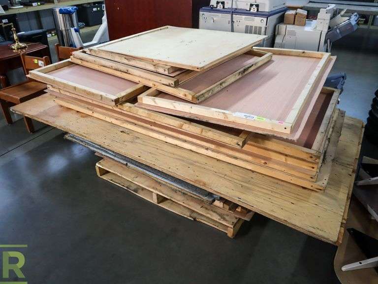 Pallet of Wood Panels - Roller Auctions