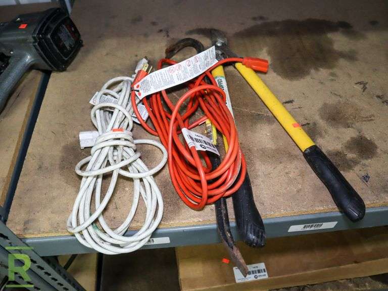 (2) Extension Cords, Garden Bypass Lopper and Pry Bar - Roller Auctions