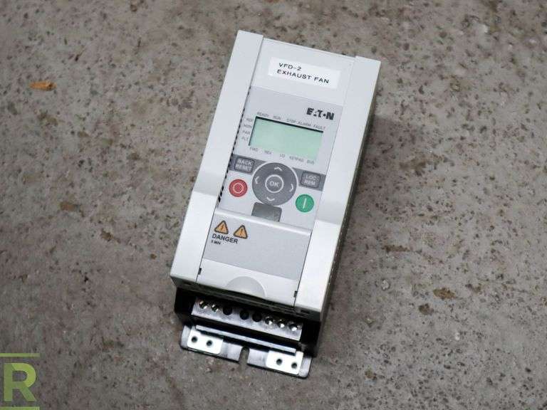 Eaton MXE12AB7D0F00 AC Drive Controller - Roller Auctions