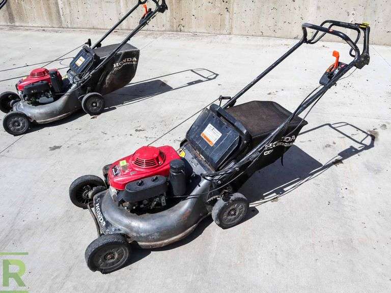 Honda HRC216 Lawnmower, Gas - Roller Auctions