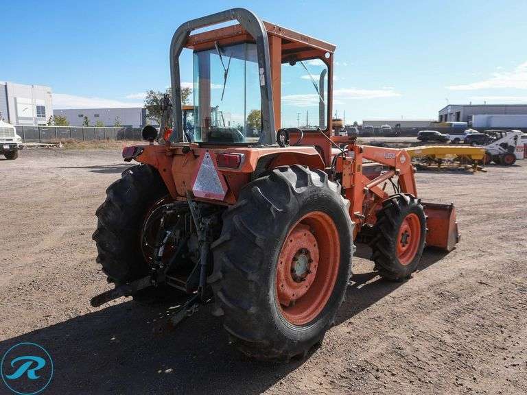 Kubota L4150 4WD Tractor/Loader - Roller Auctions