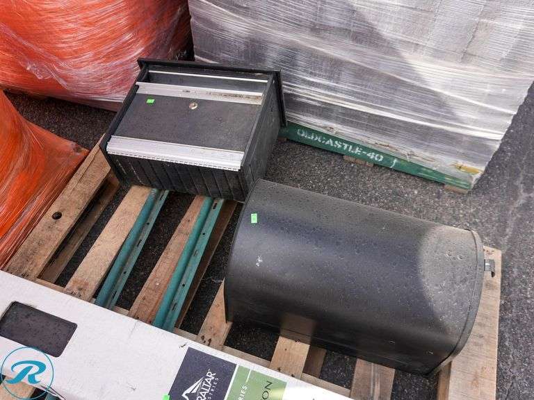 (2) Mailboxes On Post with Keys - Roller Auctions