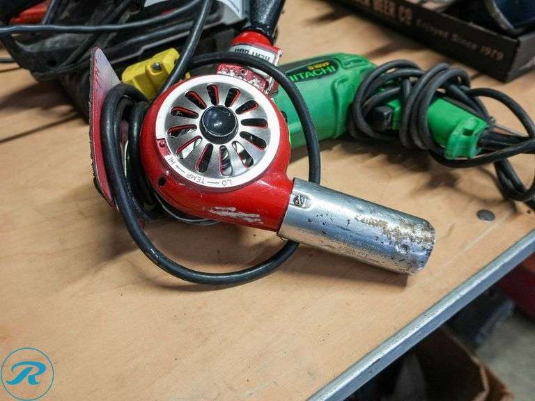 Hitachi D10VF and Master HG-501A Drill and Heat Gun - Roller Auctions