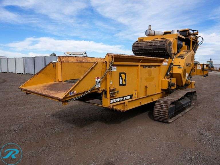 2013 Rayco RH1754-240 Horizontal Grinder - Roller Auctions