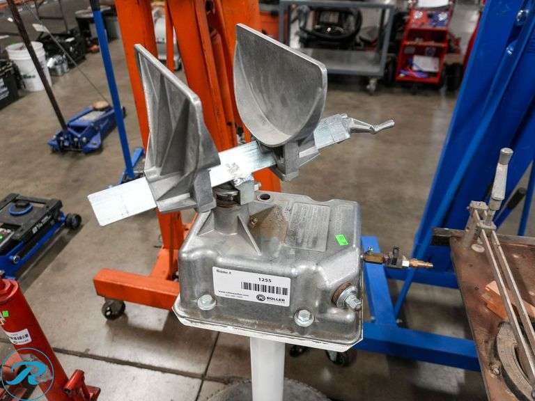 Dedaes Cyclone Paint Shaker - Roller Auctions