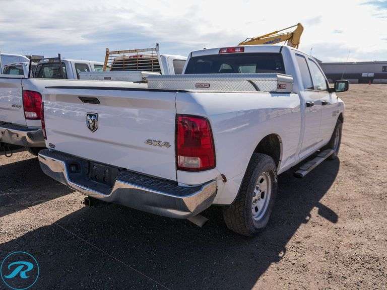 2014 Ram 1500 4WD Super Cab Pickup - Roller Auctions