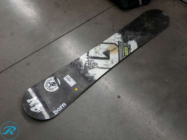 Burton 64 Bullet Snowboard - Roller Auctions
