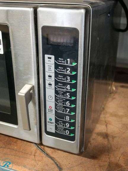 Menumaster RFS12TSW Commercial Microwave - Roller Auctions