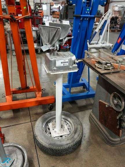 Dedaes Cyclone Paint Shaker - Roller Auctions