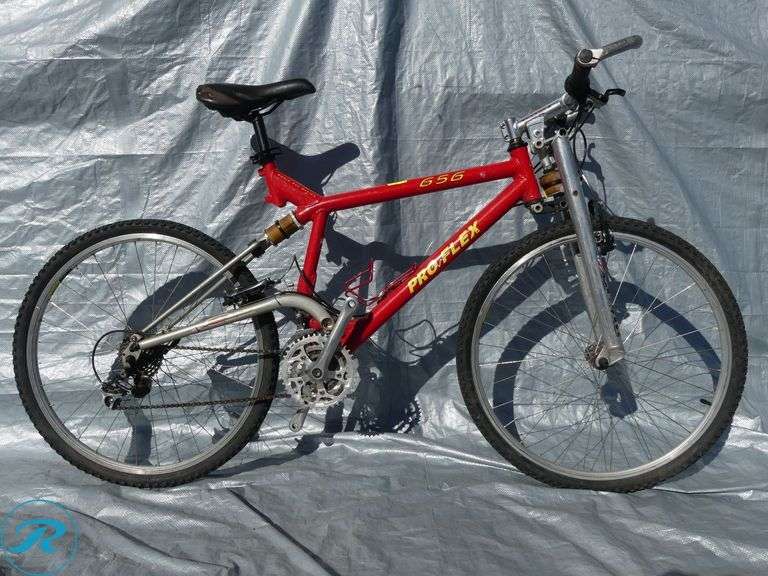 Pro Flex 656 Full Suspension Mountain Bicycle, Seat Post 20" - Roller ...