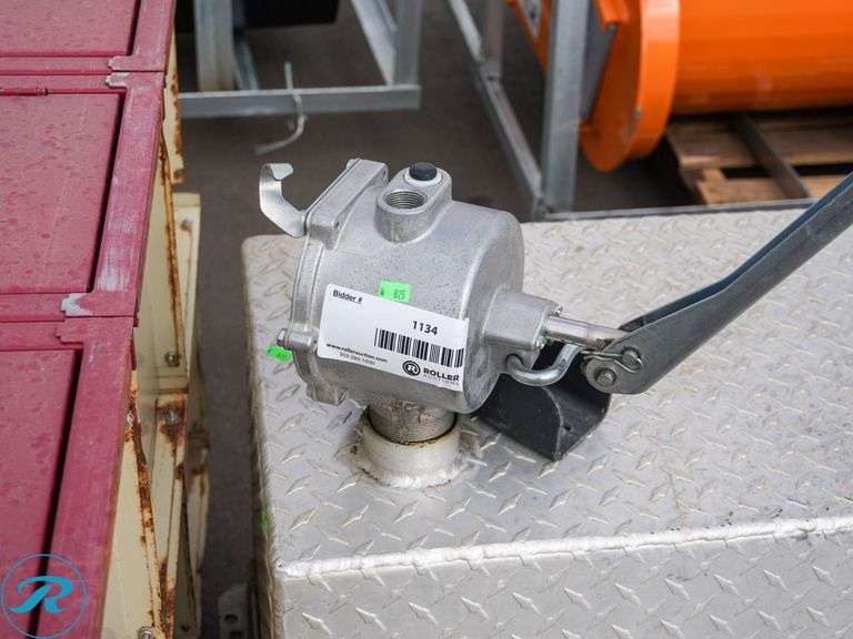 Diamond Plate Diesel Fuel Tank - Roller Auctions
