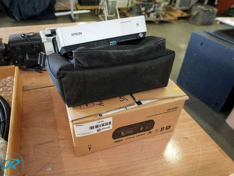 (2) Epson Projectors: 3LCD and EX7240 - Roller Auctions