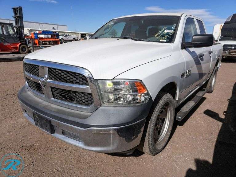 2014 Ram 1500 4WD Super Cab Pickup - Roller Auctions