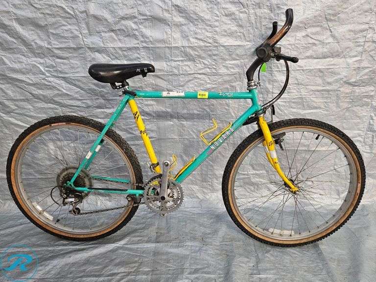 Novara Aspen Bicycle, Seat Post 20" - Roller Auctions