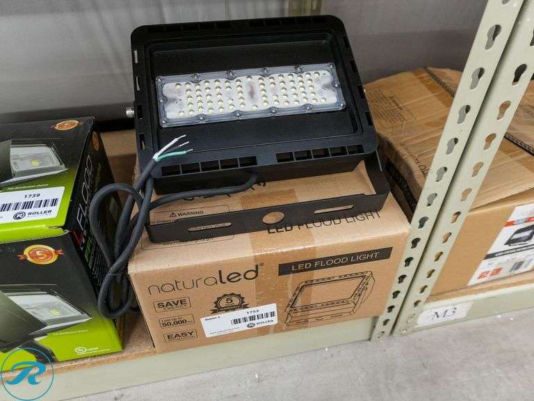 Natural LED Floodlight LED-FXFDL50/66/50K/BK - Roller Auctions