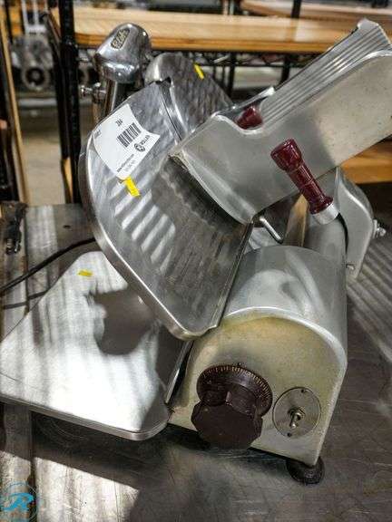 Globe Deli Slicer - Roller Auctions