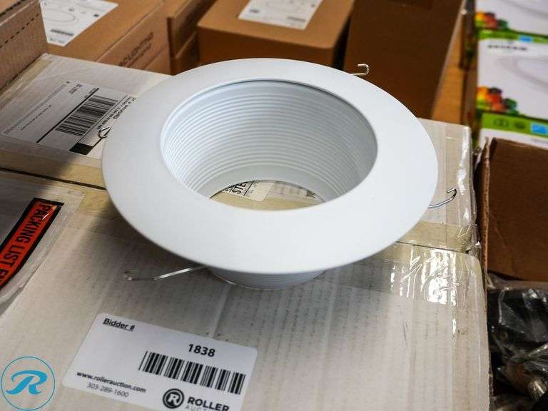 Box of Elco Lighting 4" Can Light Trim Kits - Roller Auctions