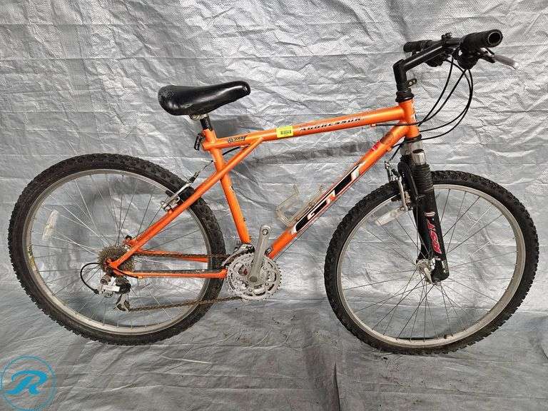 GT Aggressor Bicycle, Seat Post 18" - Roller Auctions