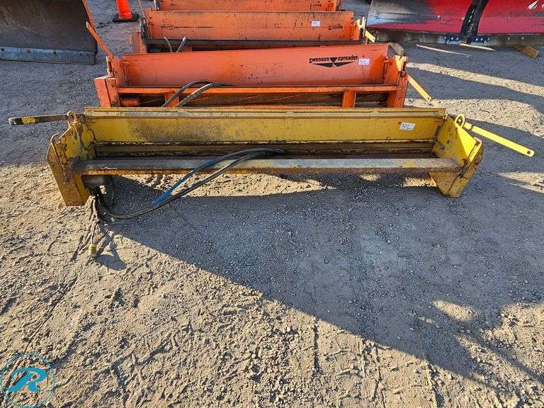 Flink RF8 Tailgate Sander / Spreader To Fit Large Truck (No Controller ...