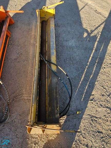 Flink RF8 Tailgate Sander / Spreader To Fit Large Truck (No Controller ...