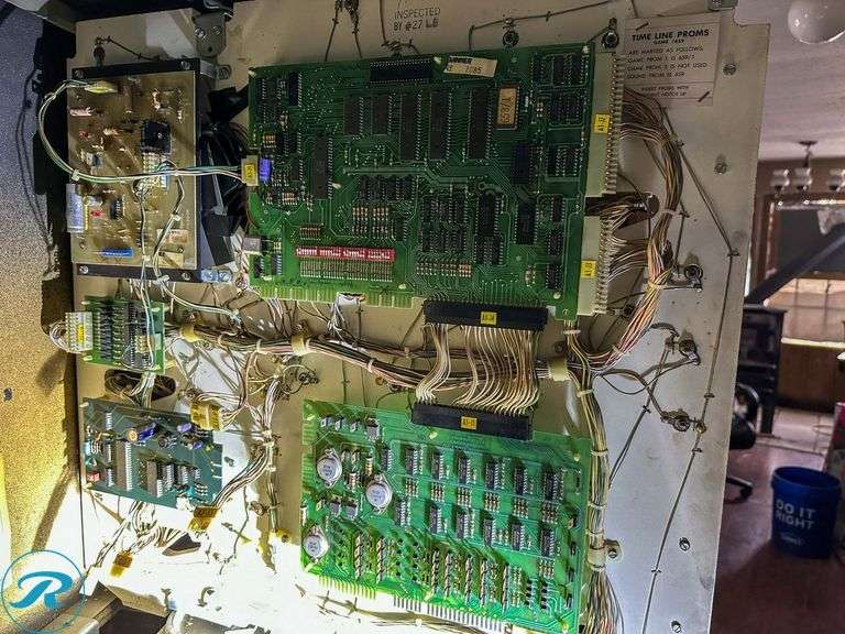 1981 Gottlieb Timeline Star Series 80 Pinball Machine - Roller Auctions