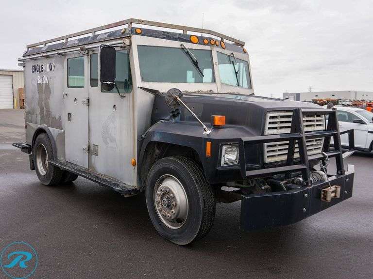 1990 Ford F700 Conventional Cab Armored Truck - Roller Auctions