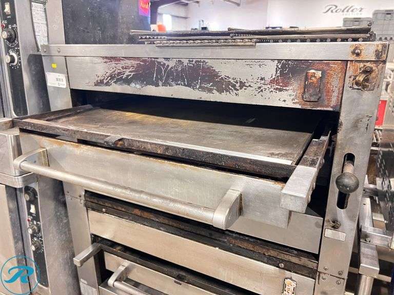 Montague Double Stack Upright Infrared Broiler, Gas - Roller Auctions