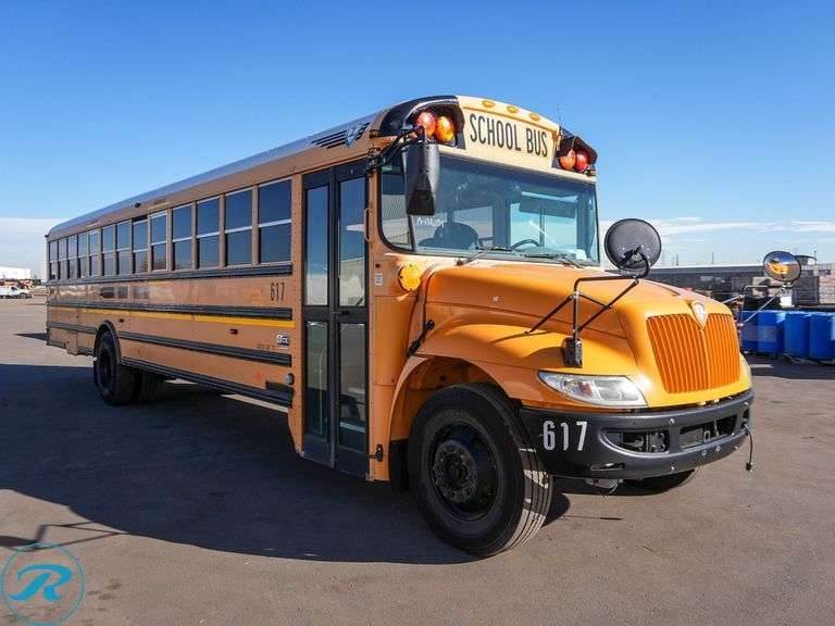 2011 IC Corporation PB105 CE RWD 77-Passenger School Bus - Roller Auctions