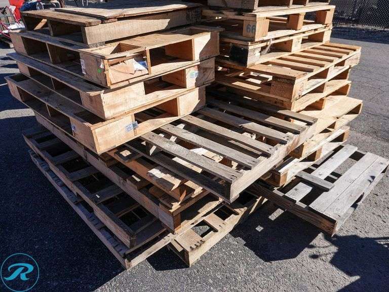Bundle of Pallets - Roller Auctions
