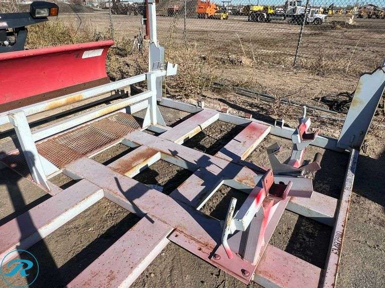 Semi Truck Hood Rack - Roller Auctions