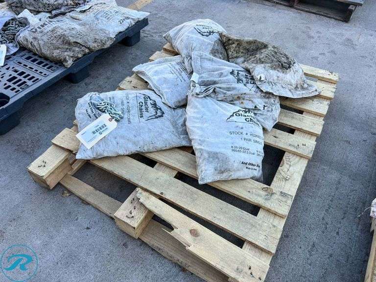 Pallet of Semi Tire Chains, 6-Sets - Roller Auctions