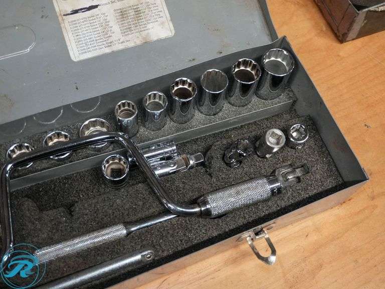 Wrench and Socket Set - Roller Auctions