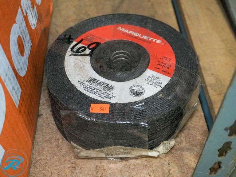 Tray of 7" Grinding Discs - Roller Auctions