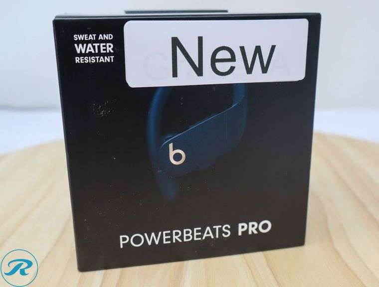 Powerbeats Pro: Navy Blue - New, Openbox - Roller Auctions