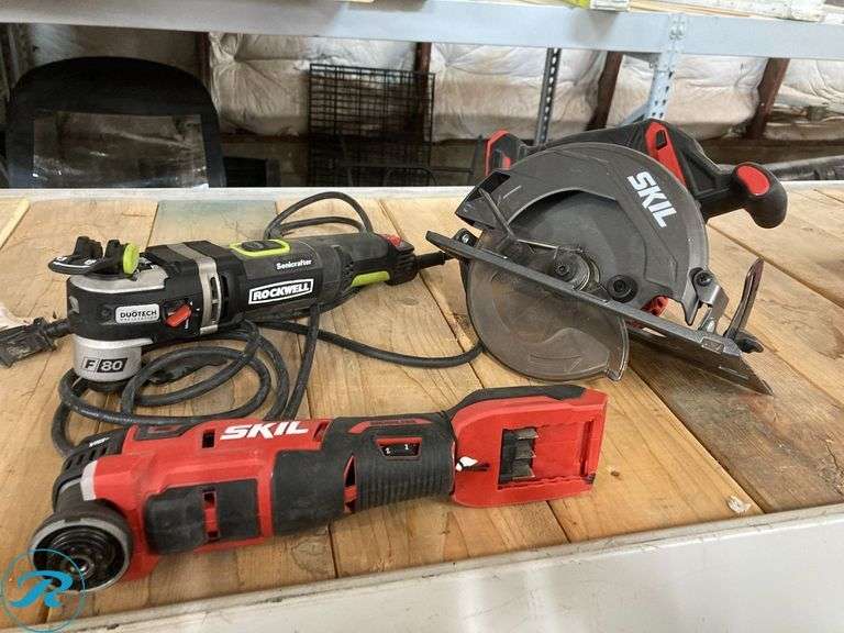 Out of Box Store Display Models- (1) Skil Portable Circular Saw (1 ...