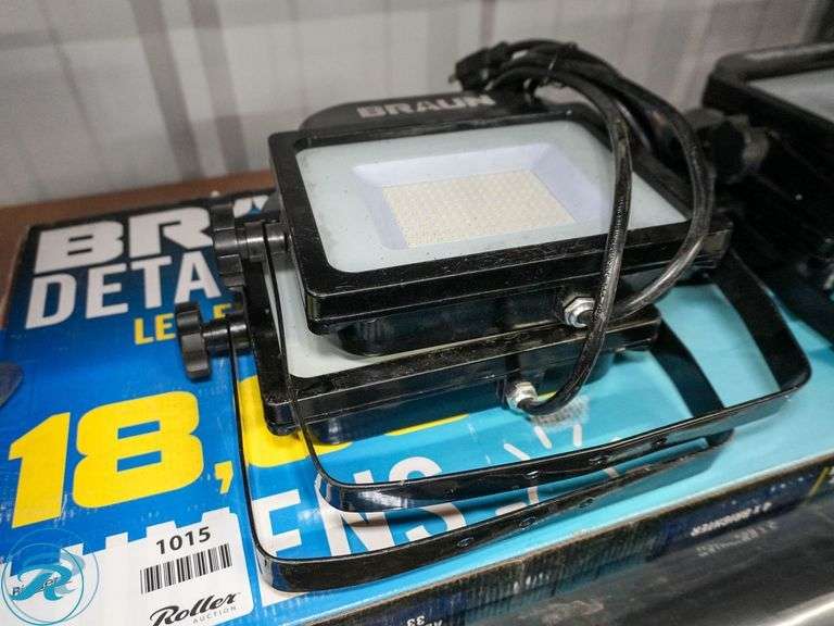 Braun LED Work Light, 18,000 Lumens - Roller Auctions