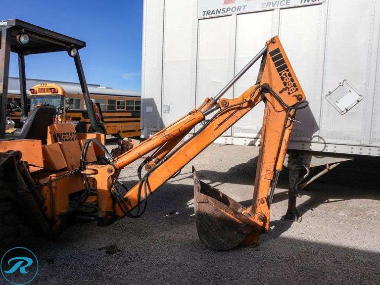 Case 480C Loader/Backhoe - Roller Auctions