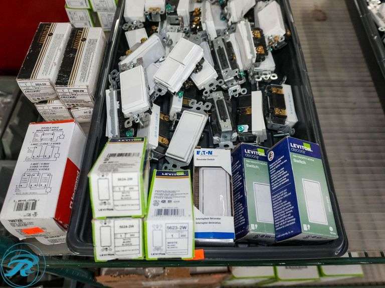 Tray of Switches - Roller Auctions