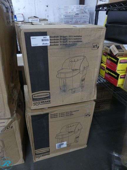 (2) Rubbermaid Wave Brake 35Qt Mop Buckets - Roller Auctions