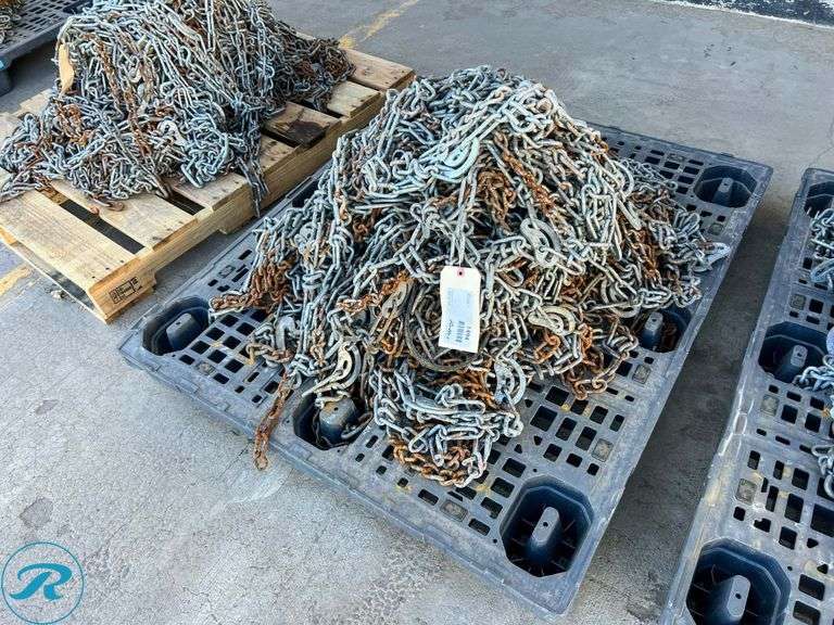 Pallet of Semi Tire Chains, 20 chains to a pallet - Roller Auctions