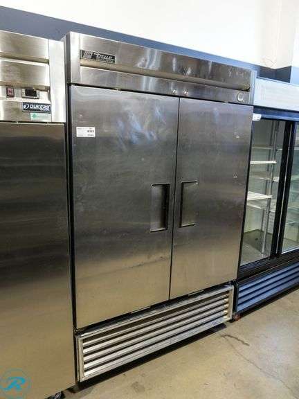 True T49 2-Door Reach In Refrigerator on Casters - Roller Auctions