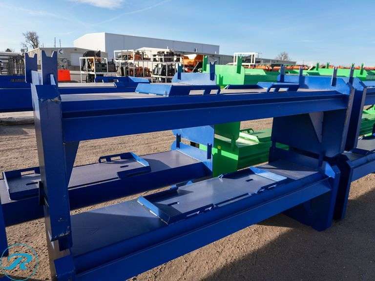 New Kit Containers 8' Snow Pusher Attachment To Fit Skid Steer Loader ...