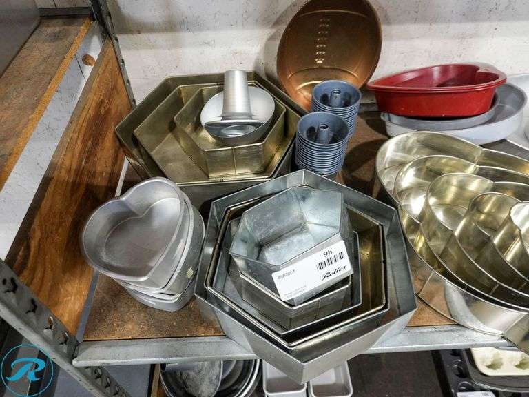 Shelf of Assorted Cake Pans - Roller Auctions