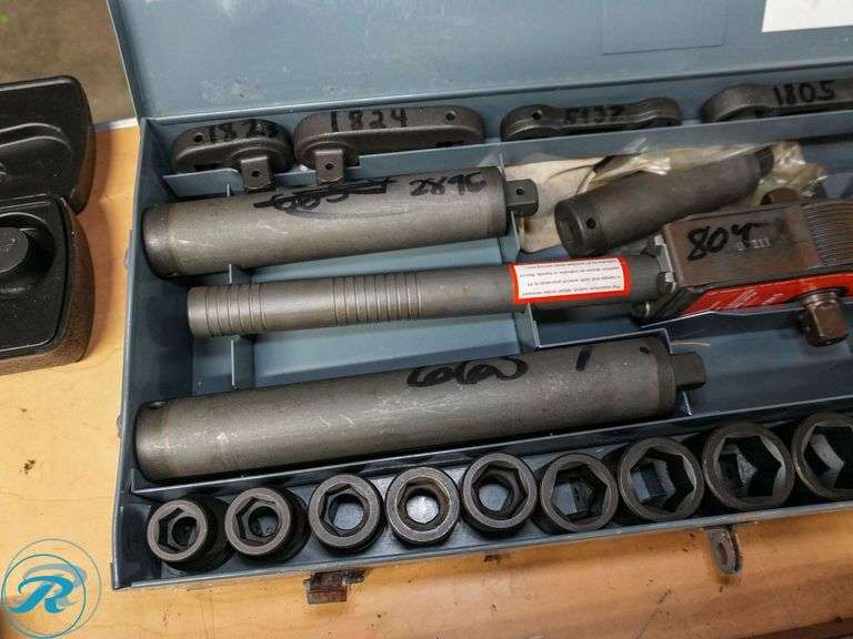 Swench 750 Wrench and Socket Set - Roller Auctions
