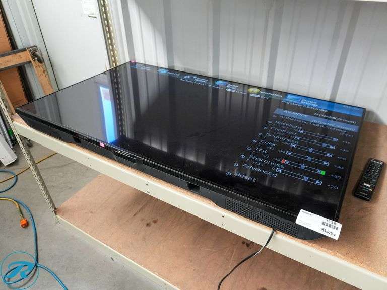 Sharp LC-60LE661U TV, 60" - Roller Auctions