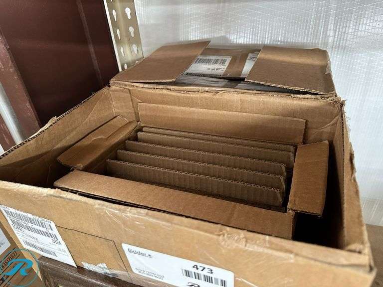(2) Boxes of ECVC Photo Frames - Roller Auctions