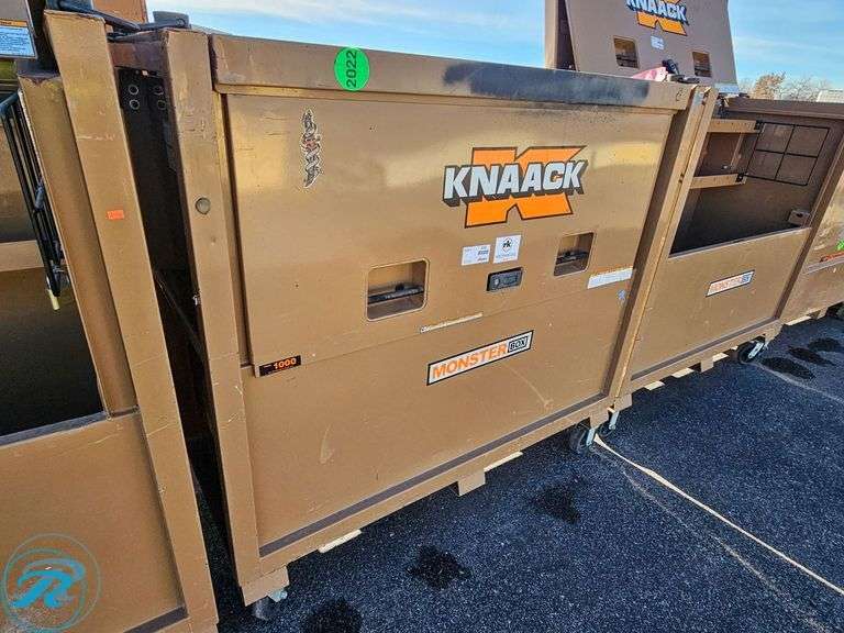 Knaack 1000 Monster Box Piano Box on Casters - Roller Auctions