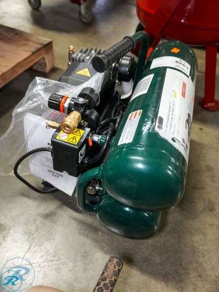 Rolair FC2002 4.3-Gallon Twin Tube Air Compressor, 2Hp, 120V - Roller ...