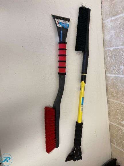 (2 items) New- Telescoping Ice Scraper with Brush (1) 26" L Plastic Ice ...