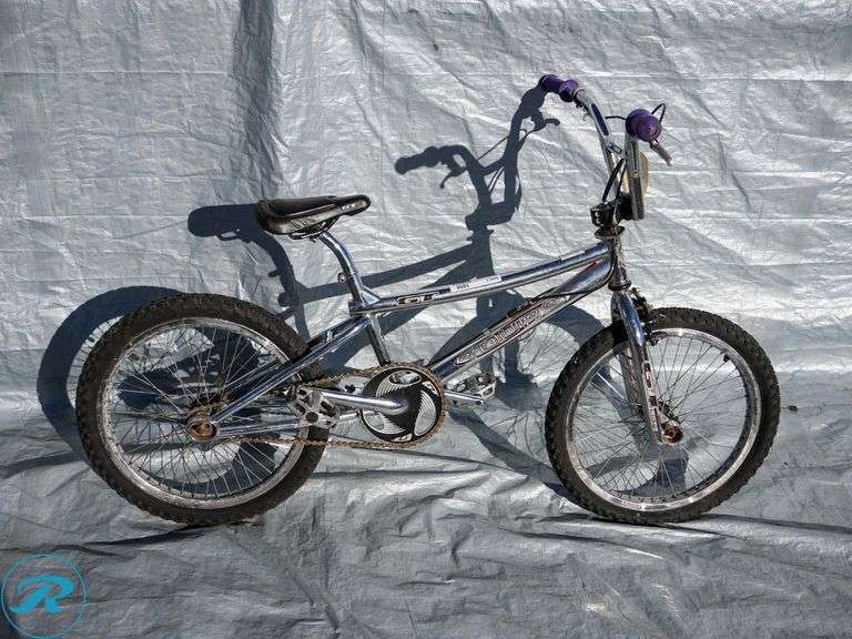 GT Tour 2 Kid's Bicycle - Roller Auctions